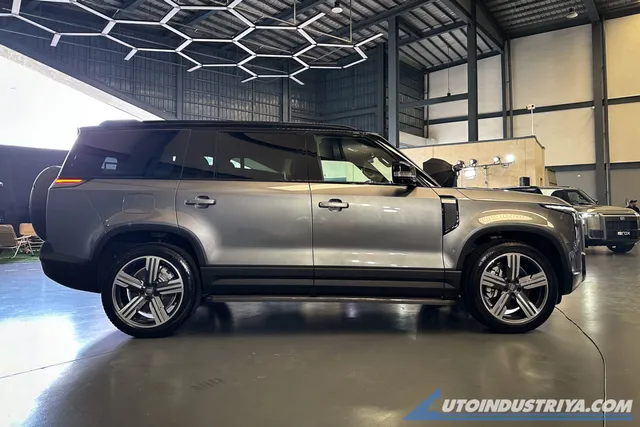 2025 Rox 01 SUV is the latest EREV to enter PH market | AutoIndustriya