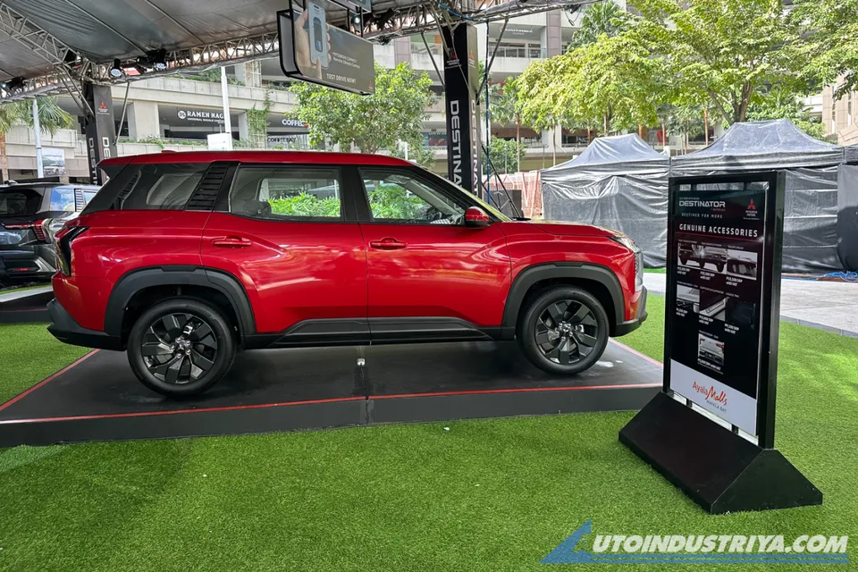 This is the PHP 1.289M Mitsubishi Destinator GLX | AutoIndustriya