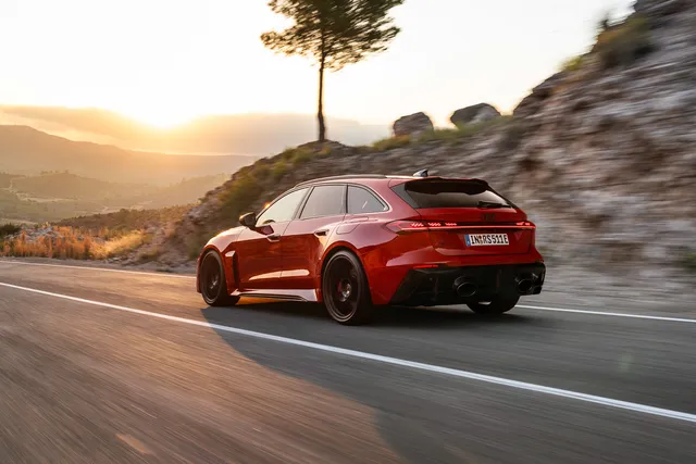 Watch out M3: All-new 2026 Audi RS5 unleashed with 639 HP | AutoIndustriya