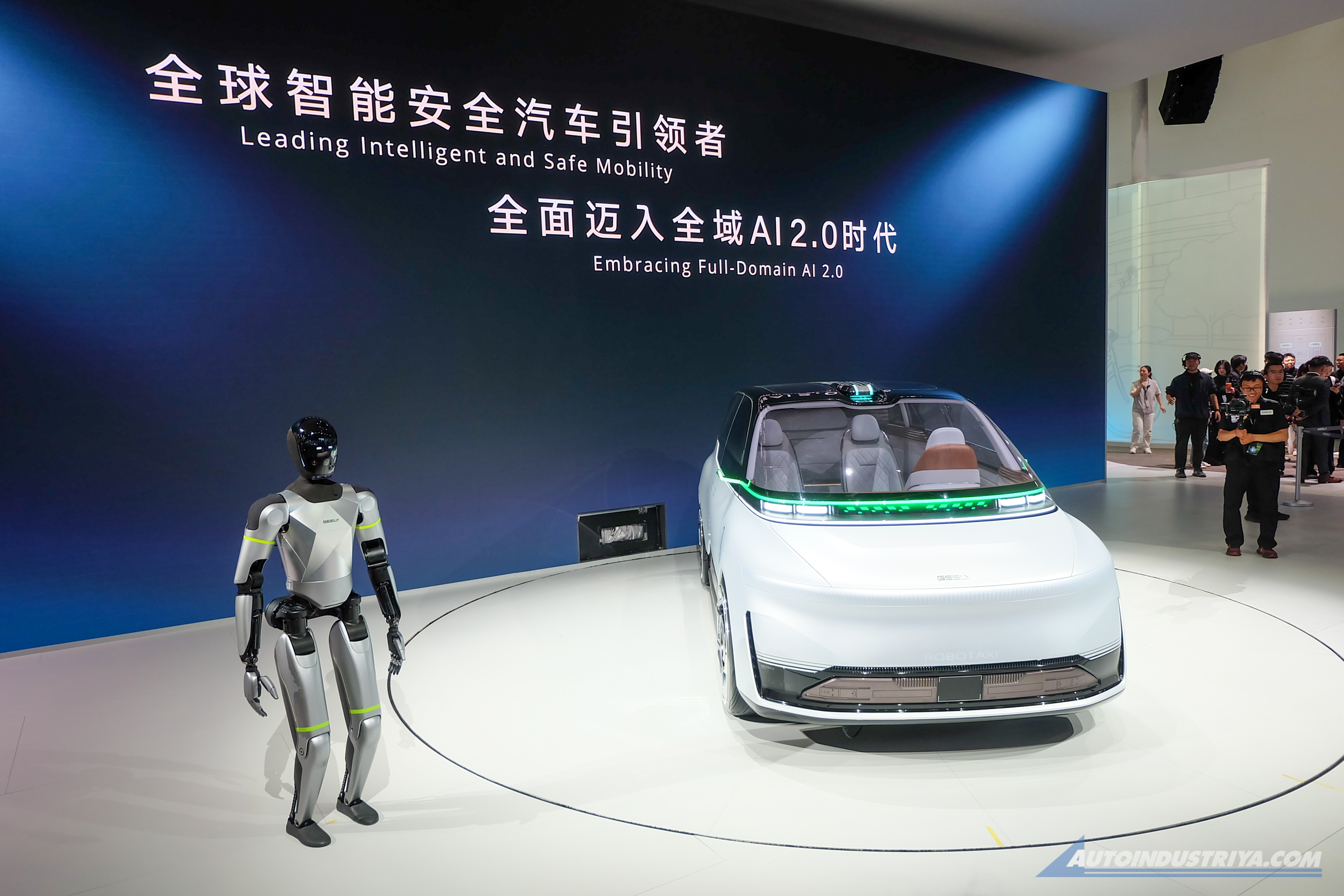Geely to deploy 100K AI-powered driverless taxis by 2030 | AutoIndustriya