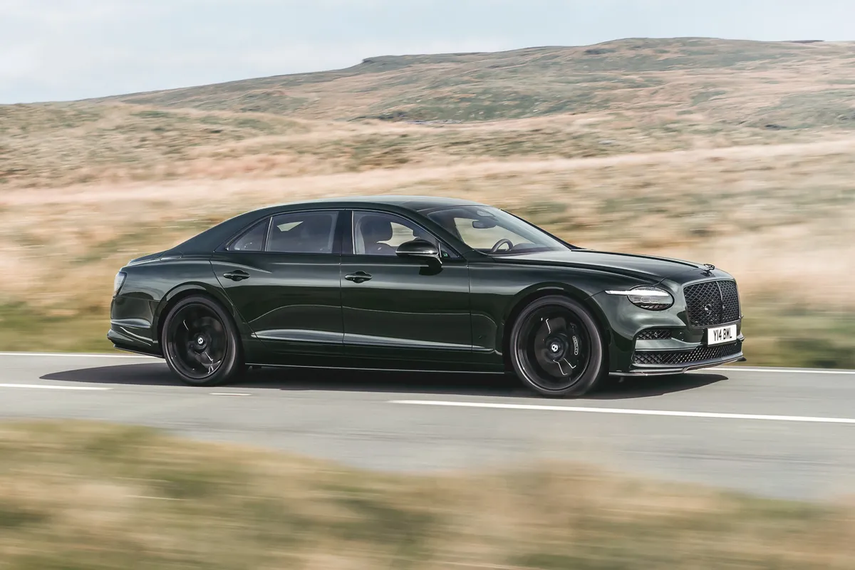 Bentley brings back Flying Spur S for 2026 with 680 HP | AutoIndustriya
