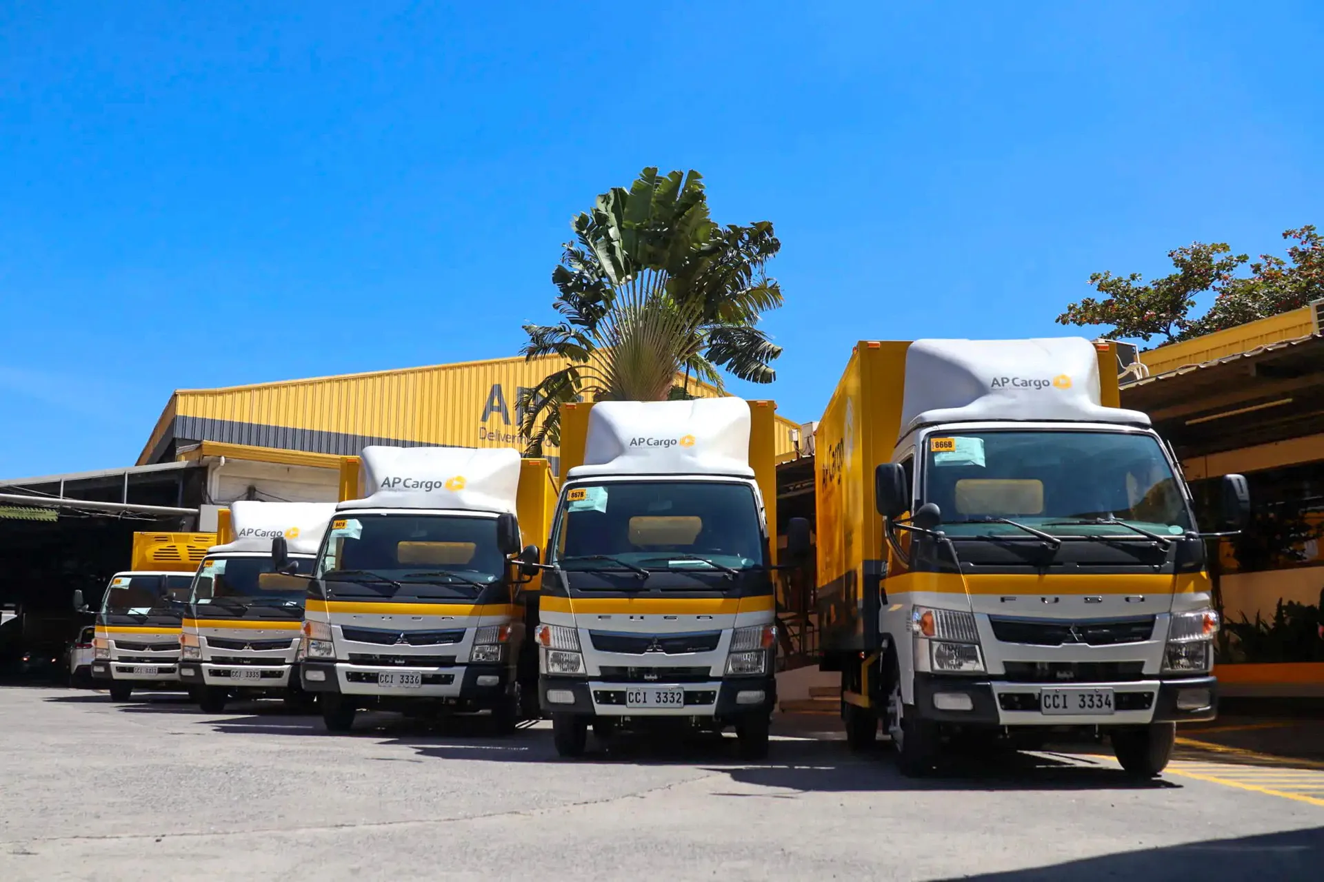 Isuzu Elf with Toyota hydrogen fuel cell tech set for 2027 launch ...